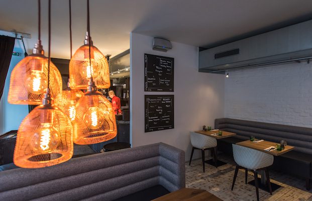 6 of Vienna's best restaurants for steak - Vienna Würstelstand